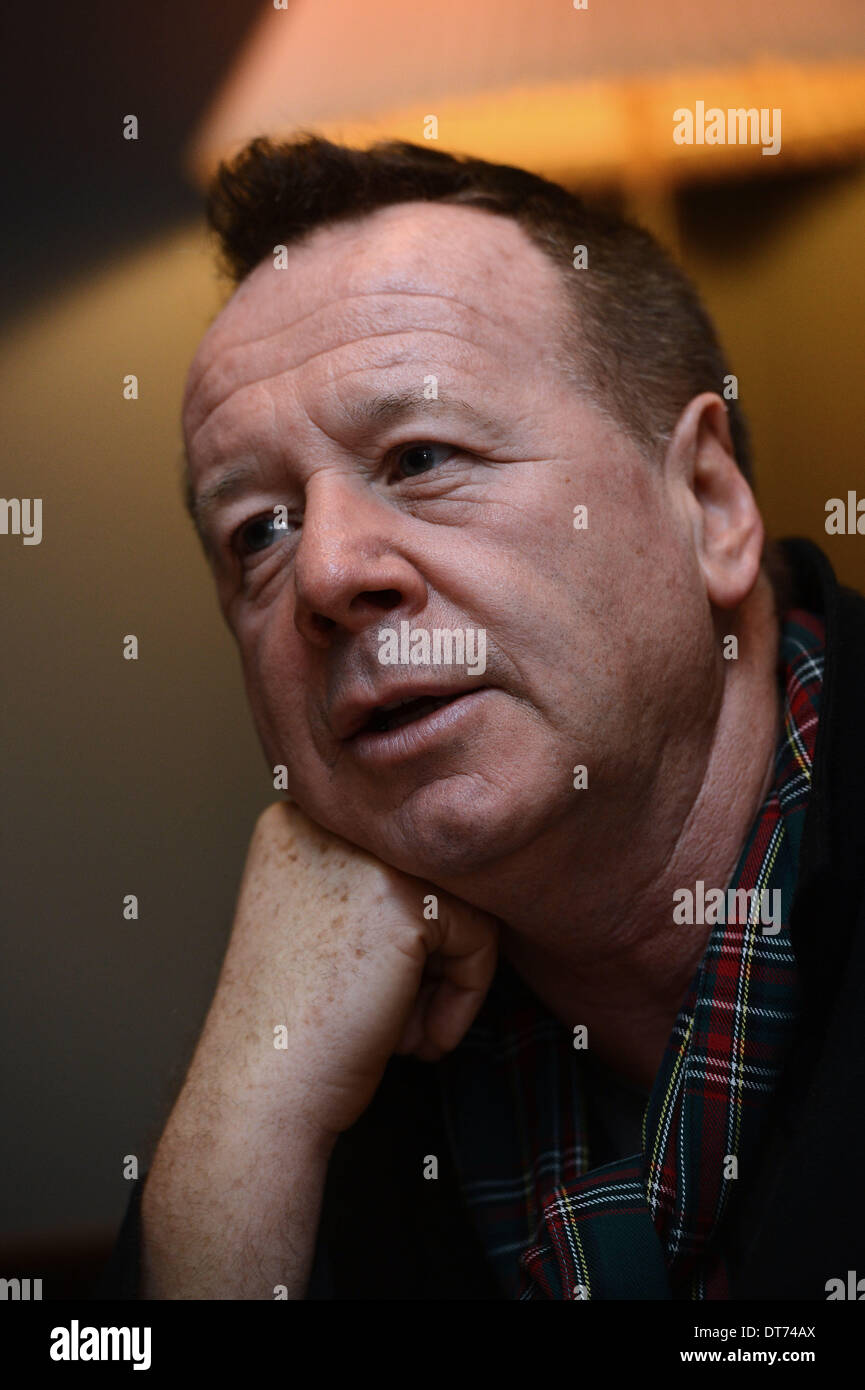 Live jim kerr simple minds hi-res stock photography and images - Alamy