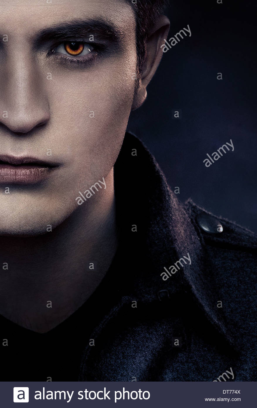 Robert Pattinson Twilight Stock Photos & Robert Pattinson Twilight ...