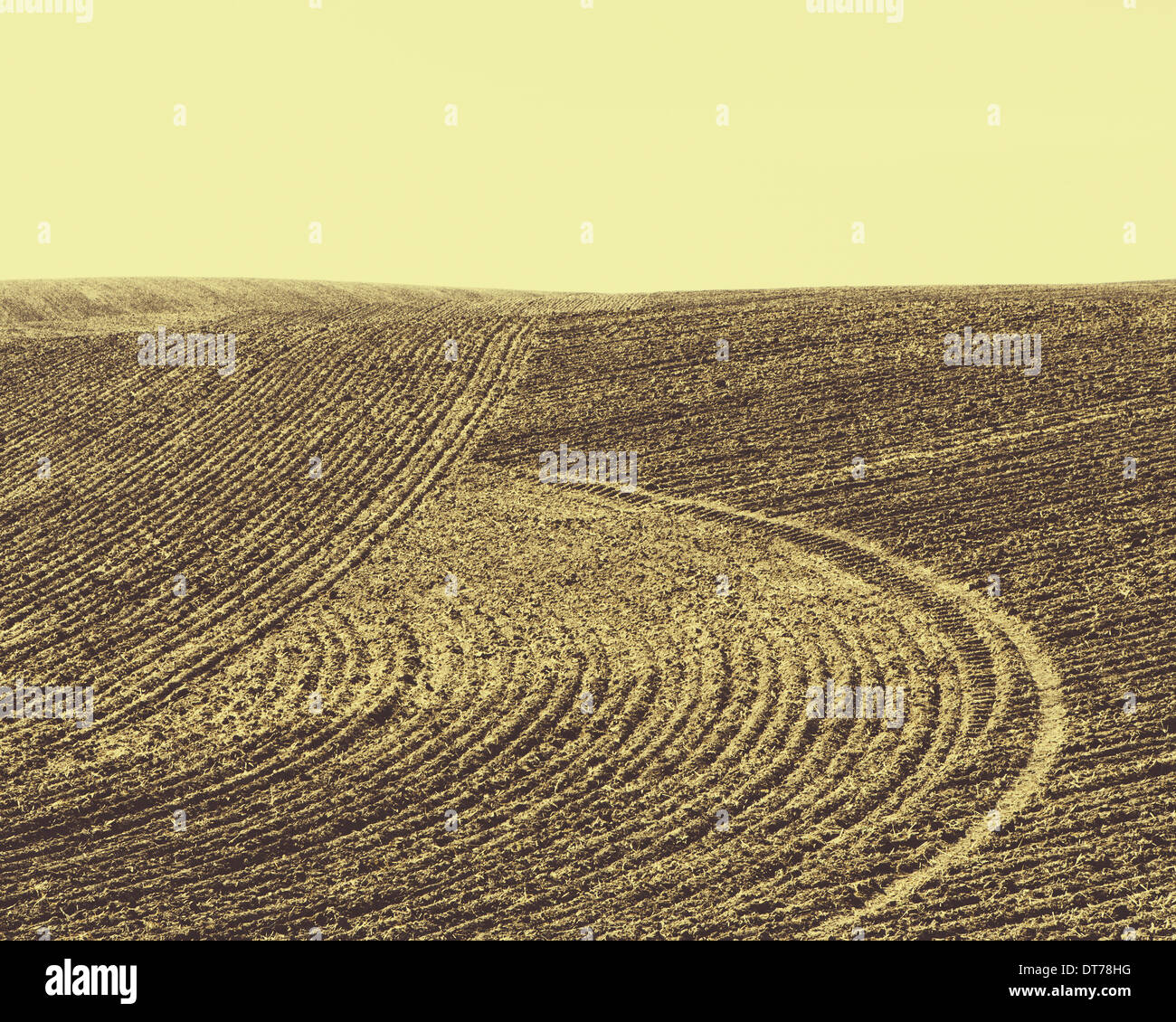 Furrows soil hi-res stock photography and images - Alamy