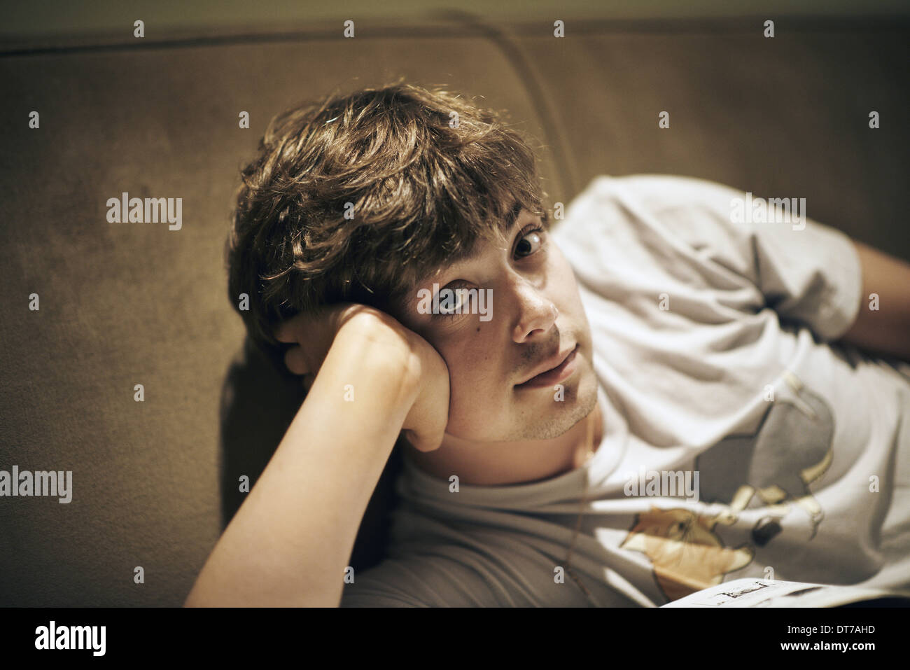 Resting on elbow hi-res stock photography and images - Alamy