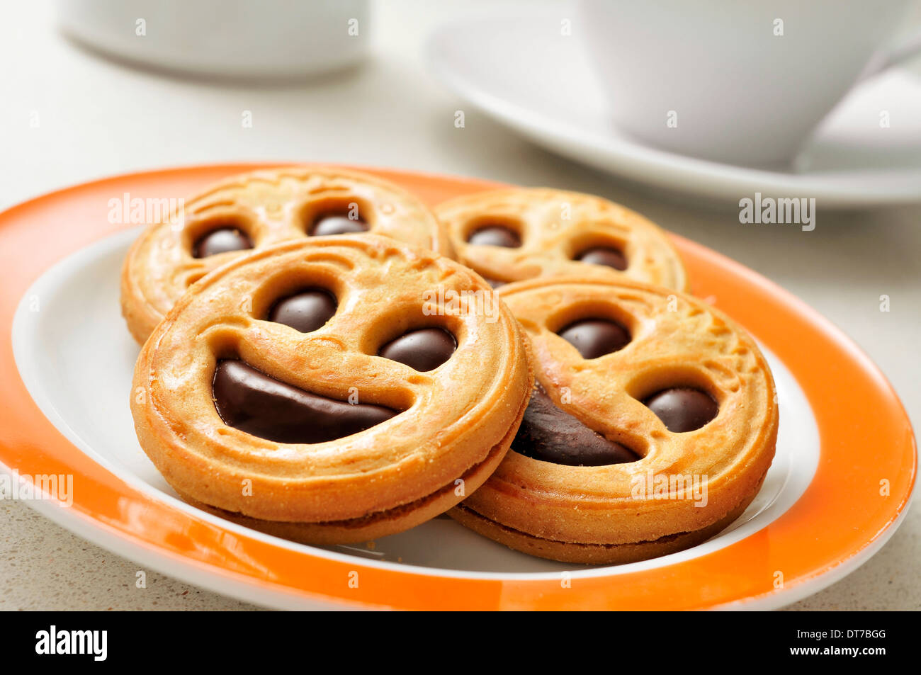 Smiley plate hi-res stock photography and images - Alamy