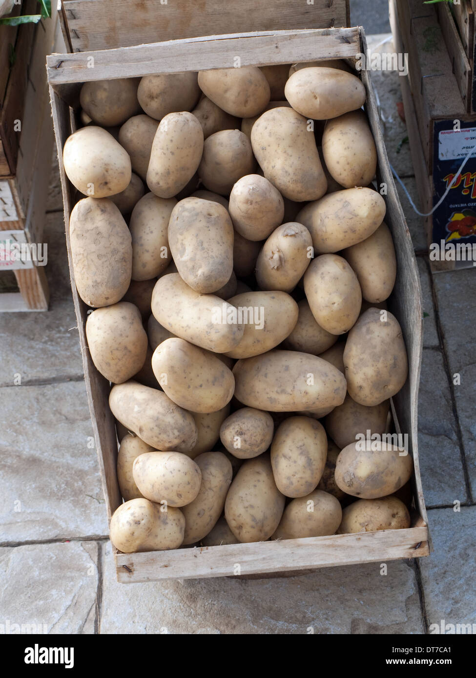 Street market - box of potatoes Stock Photo - Alamy