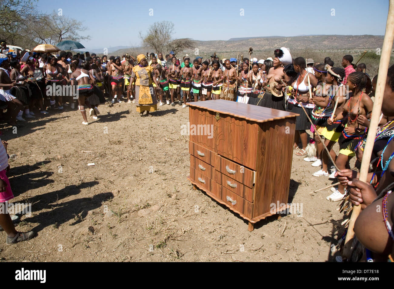 Zulu wedding traditional hi-res stock photography and images - Alamy