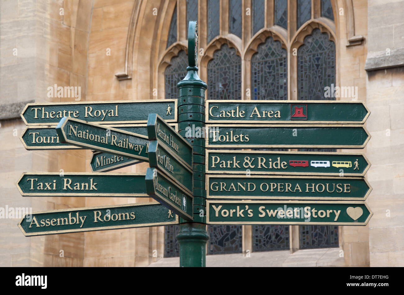 York tourist attractions hi-res stock photography and images - Alamy
