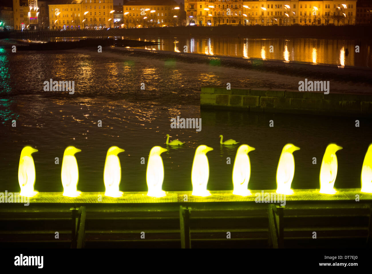 Modern art installation hi-res stock photography and images - Alamy