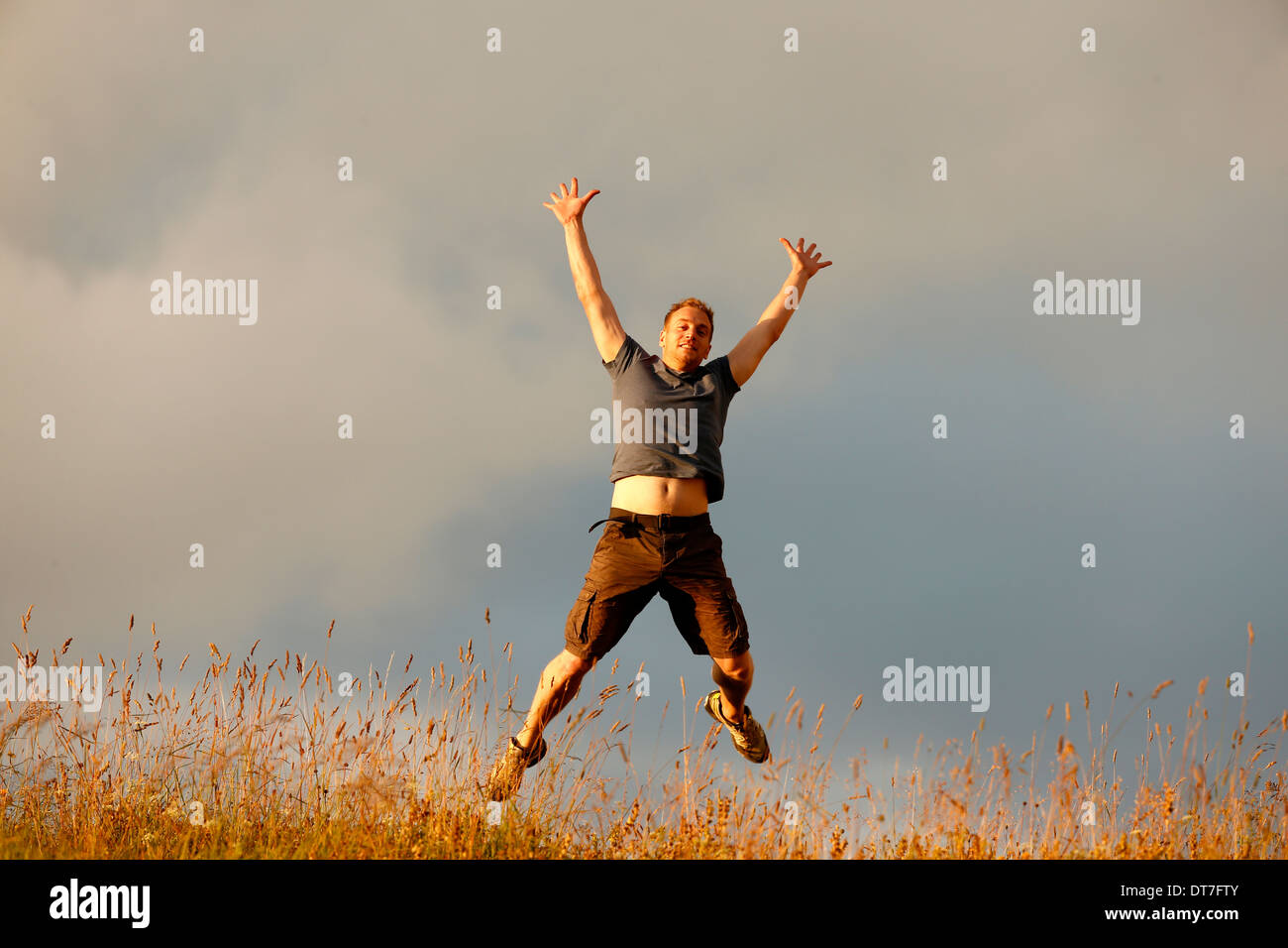 Dynamic leap man hi-res stock photography and images - Alamy