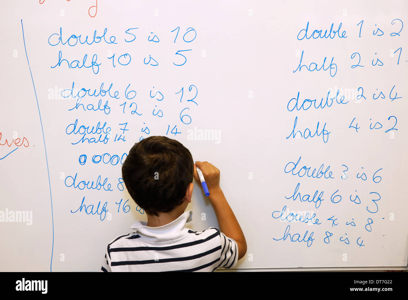 Secondary pupils hi-res stock photography and images - Alamy