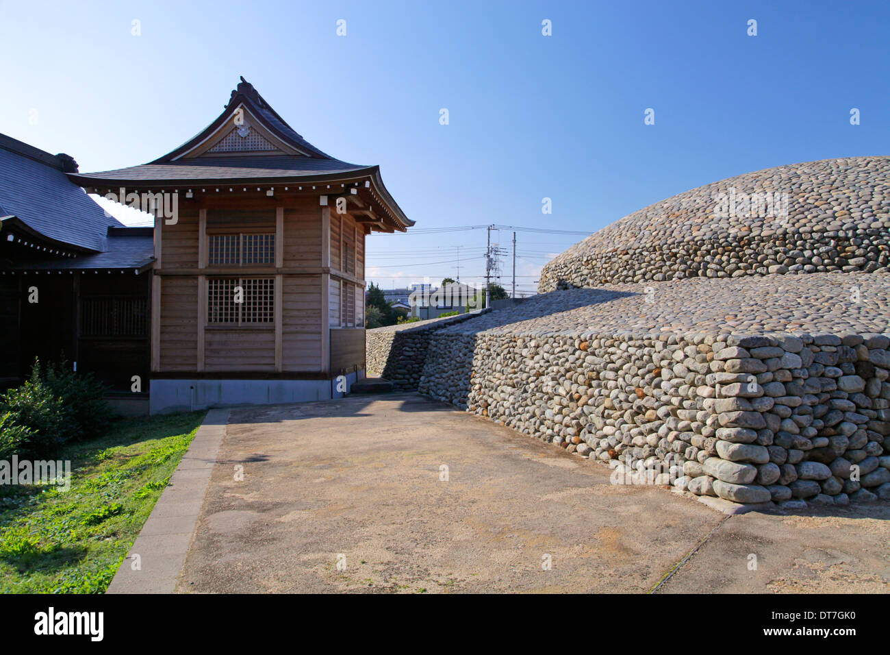 Ancient tomb hi-res stock photography and images - Alamy