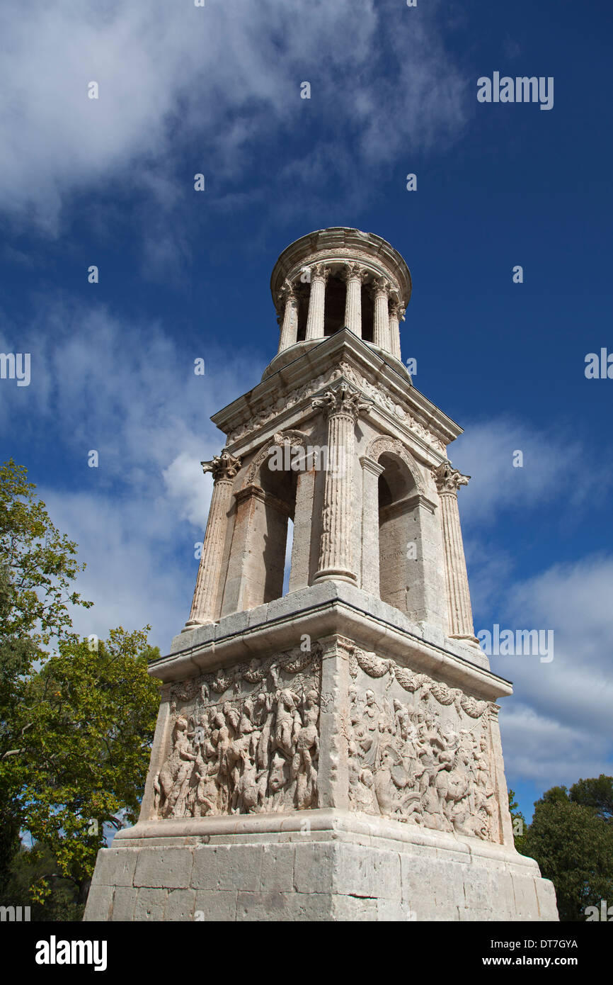 Roman Mausoleum at Glanum Stock Photo - Alamy