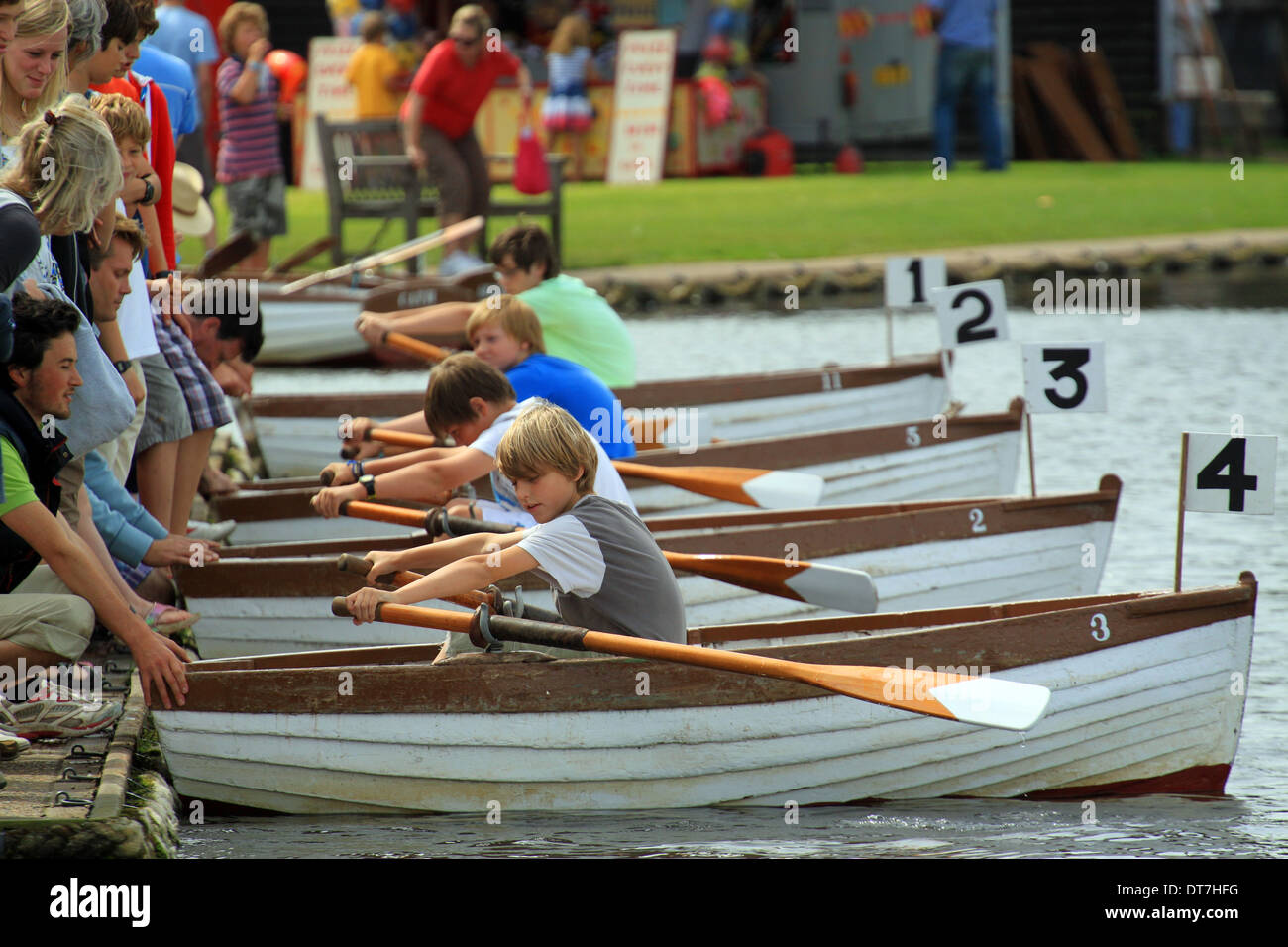 Rowing gala hi-res stock photography and images - Alamy