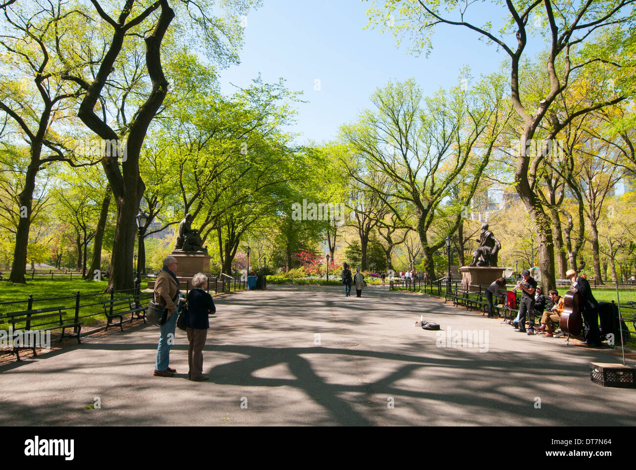 Central park mall hi-res stock photography and images - Alamy