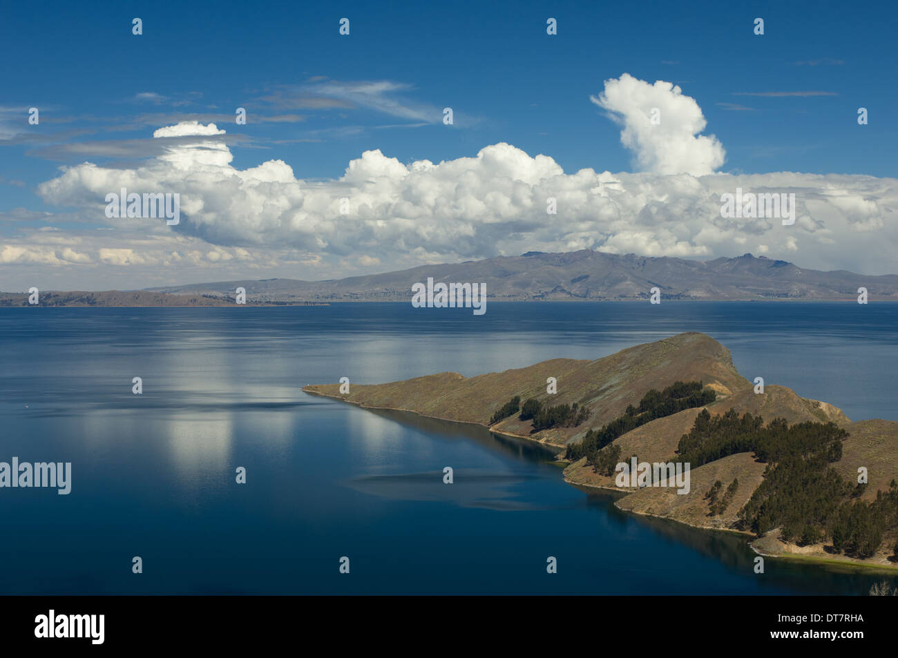 Narrow peninsula sticking out into Lake Titicaca, Isla del Sol, near ...