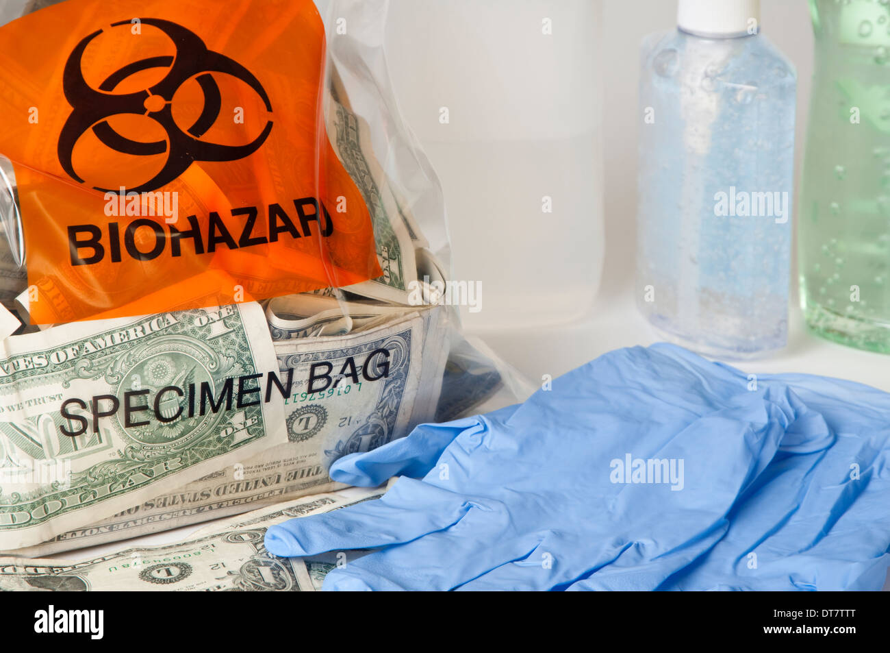 Biohazard bag hi-res stock photography and images - Alamy