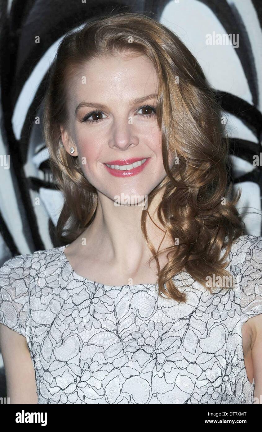 Kristin bell 2014 hi-res stock photography and images - Alamy