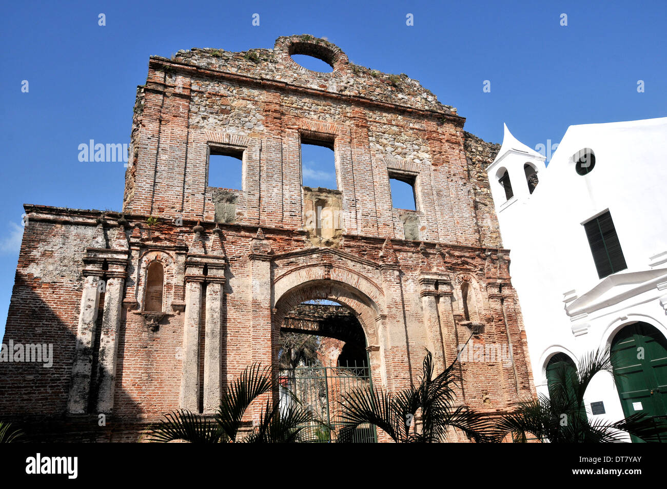 Domonic hi-res stock photography and images - Alamy