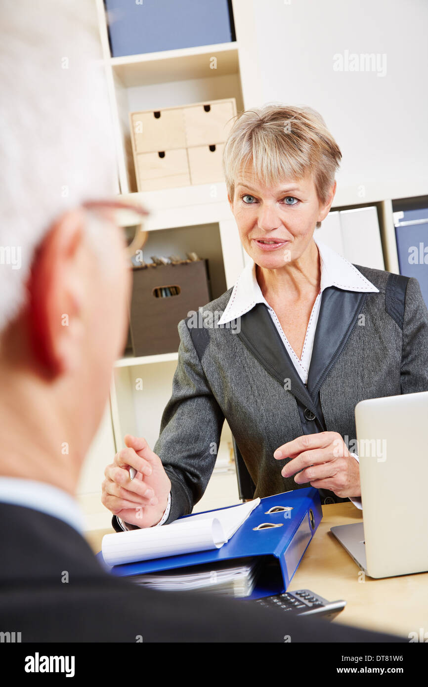 Customer consultant hi-res stock photography and images - Alamy