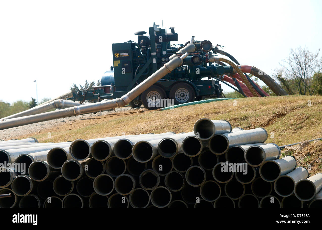 Hydraulic fracturing pond hi-res stock photography and images - Alamy