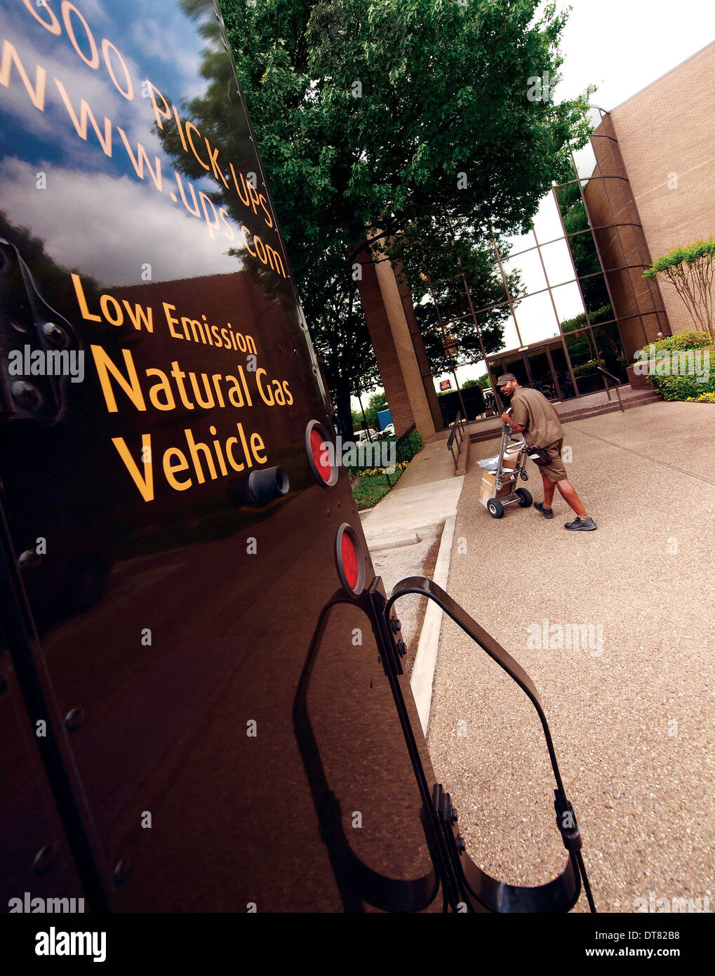 Delivery truck in Dallas, Texas, runs on CNG (compressed natural gas ...