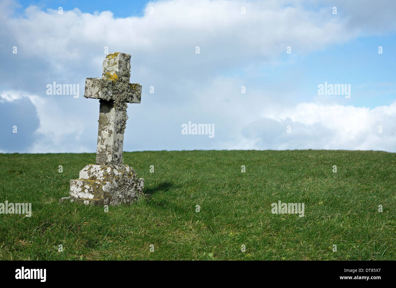 Granite celtic cross hi-res stock photography and images - Alamy