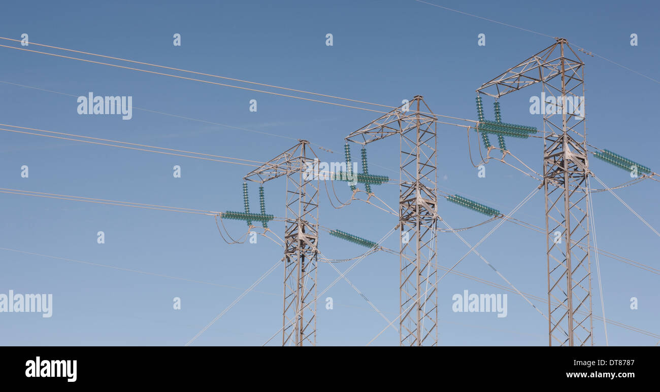 Powerline column hi-res stock photography and images - Alamy