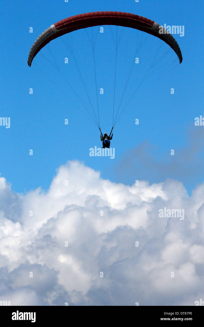 Paragliding athlete hi-res stock photography and images - Alamy