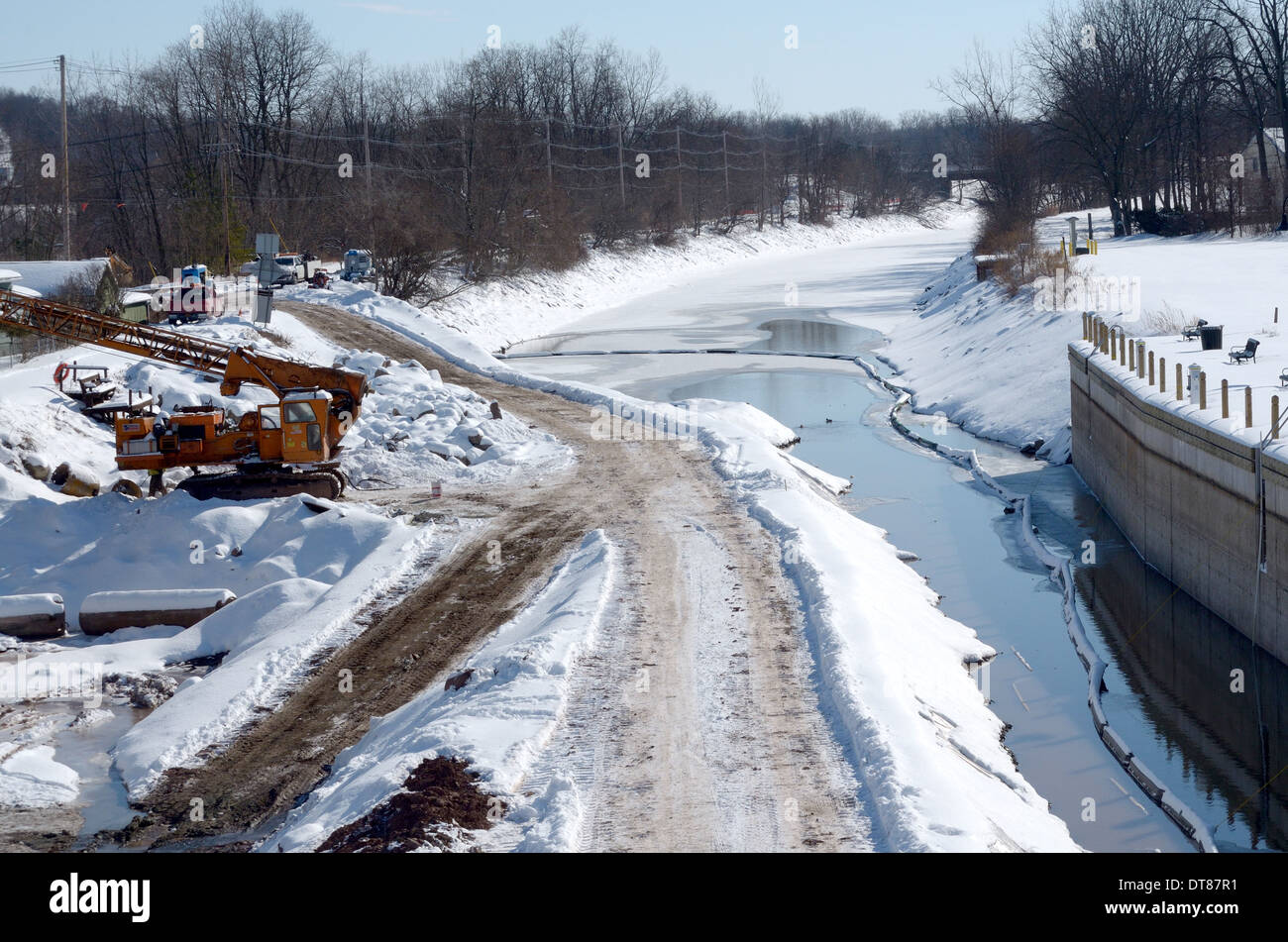 Temporary road in Erie Canal for delivery of construction materials ...