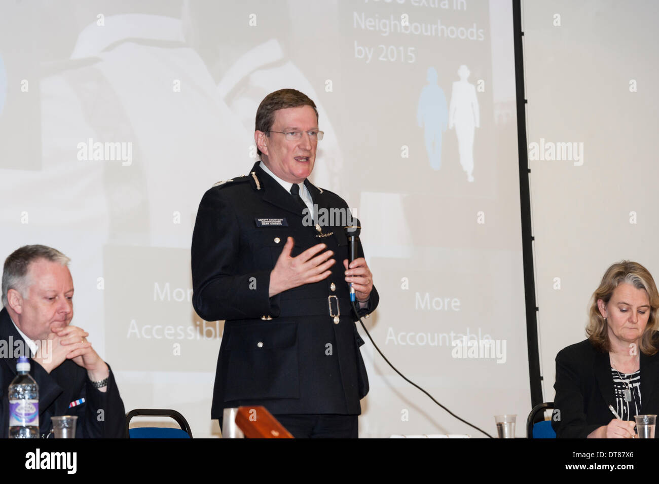 Matt bell hi-res stock photography and images - Alamy