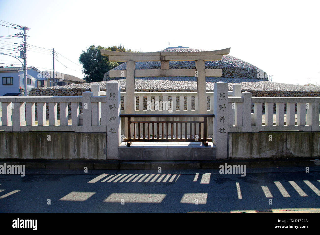 Ancient japanese mound tomb hi-res stock photography and images - Alamy