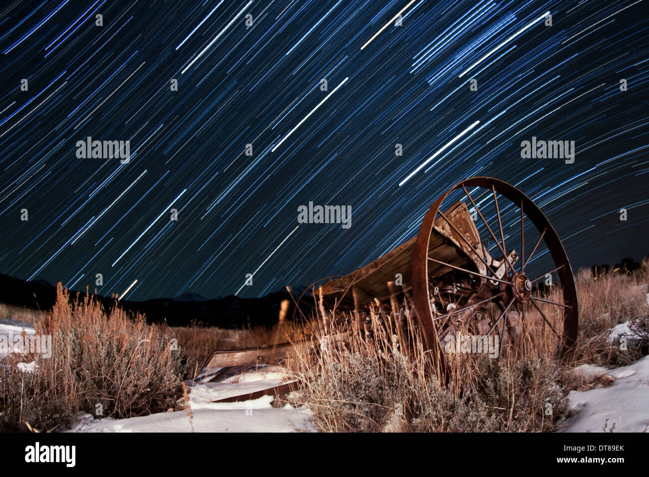 Backdrop motion trails in hi-res stock photography and images - Alamy
