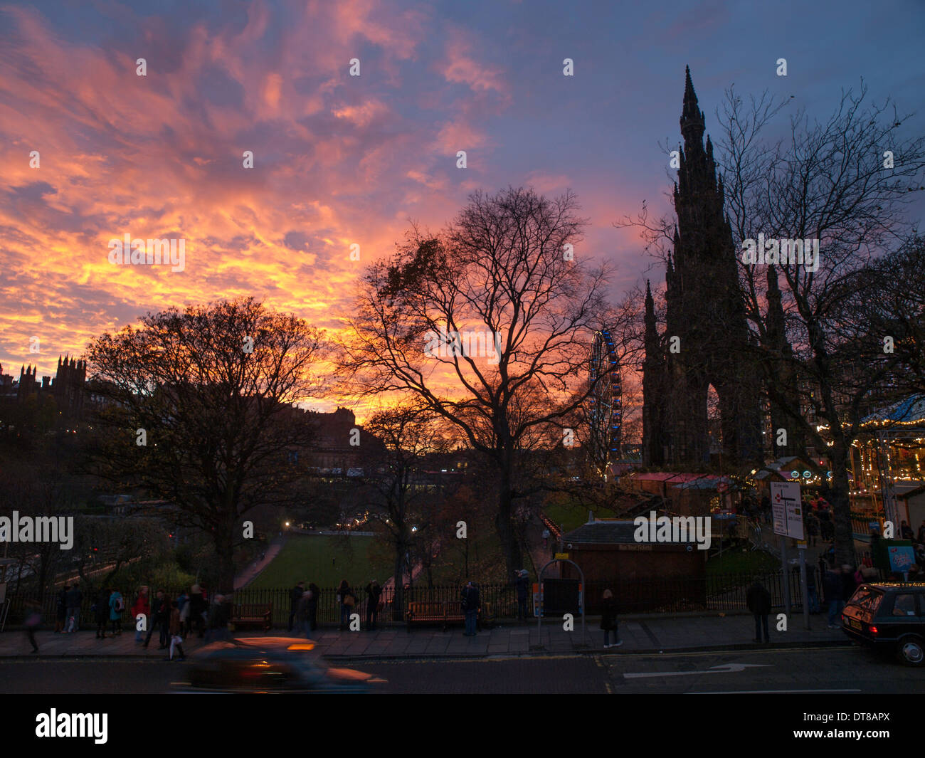 Sunset behind Edinburgh Castle, Princes Street, Edinburgh Stock Photo ...