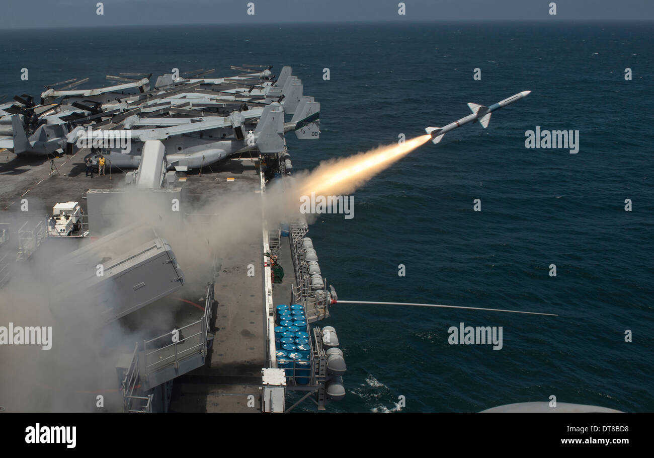A RIM-7 Sea Sparrow missile is launched from USS Boxer Stock Photo - Alamy