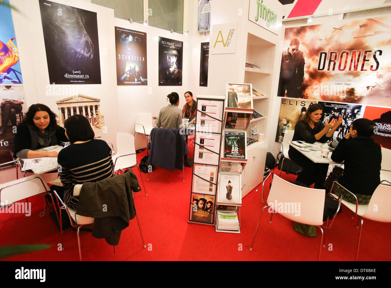 Berlin. 11th Feb, 2014. Participants talk in the British films ...