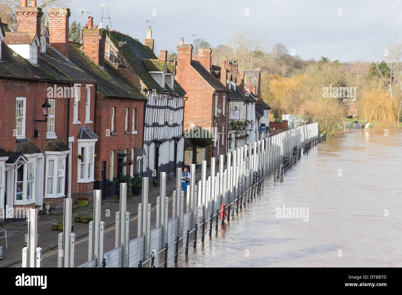 Flood defences on the River Severn at Bewdley, Worcestershire Stock ...