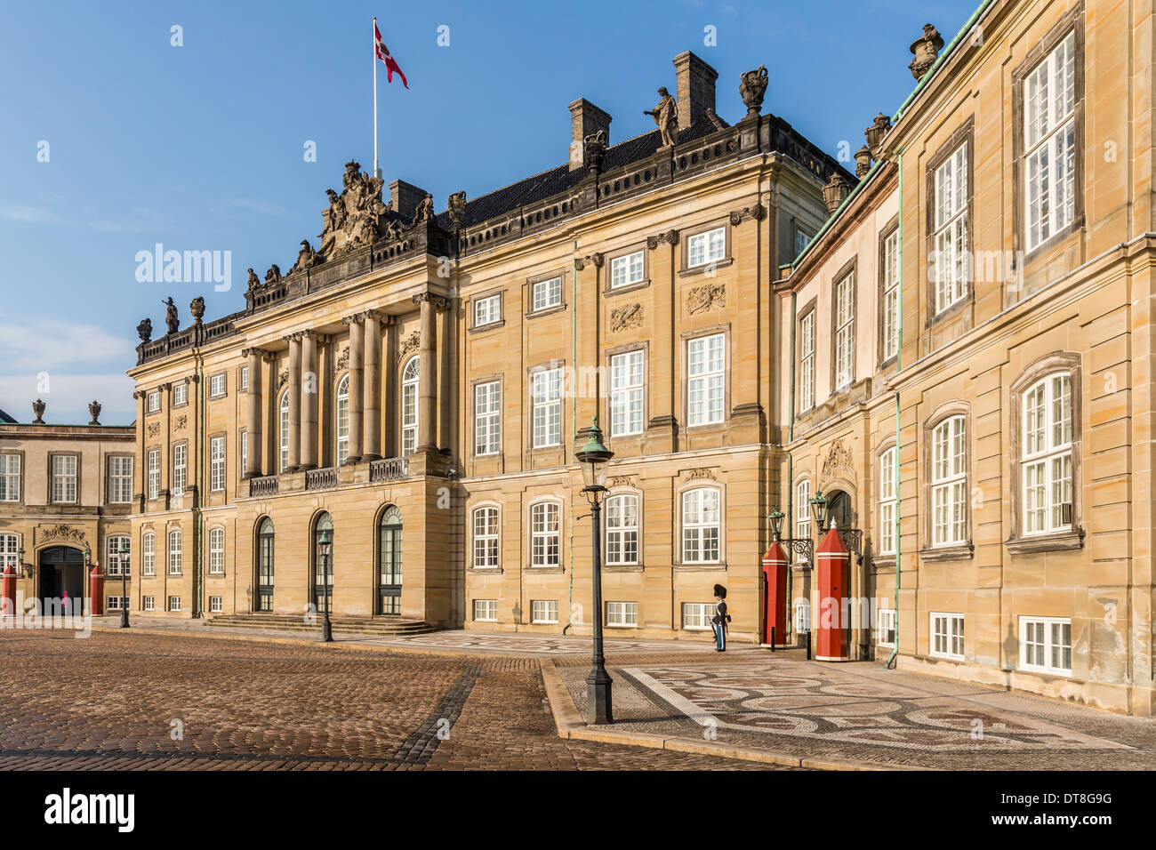 Amalienborg Palace, Copenhagen, Denmark Stock Photo - Alamy