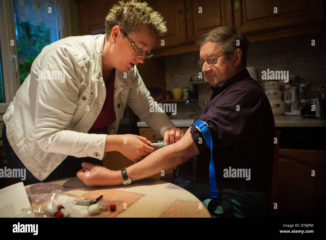 Independent nurse hi-res stock photography and images - Alamy
