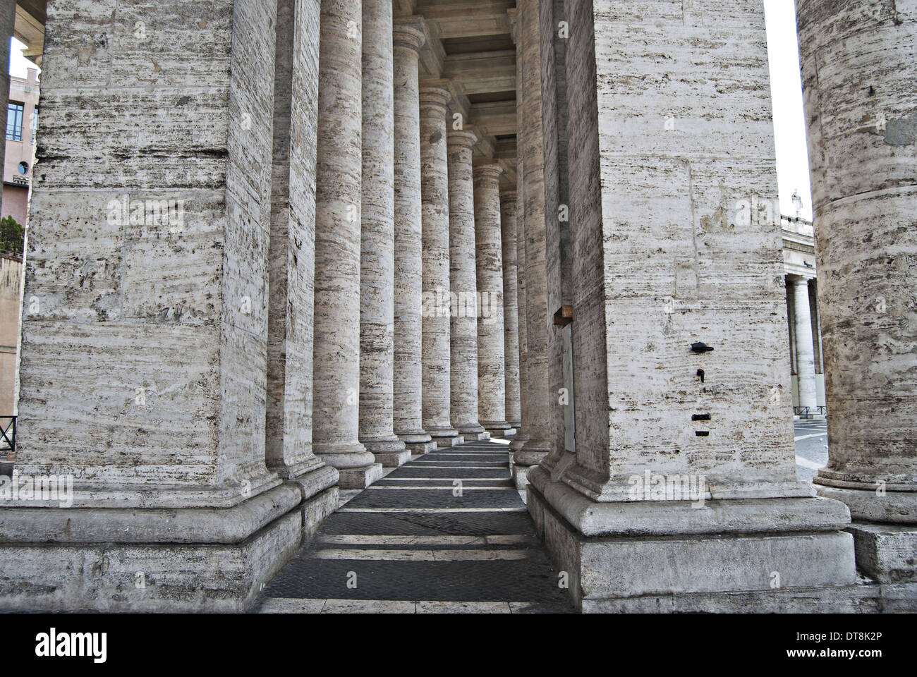 Colonnade of St Peter in Rome Stock Photo - Alamy