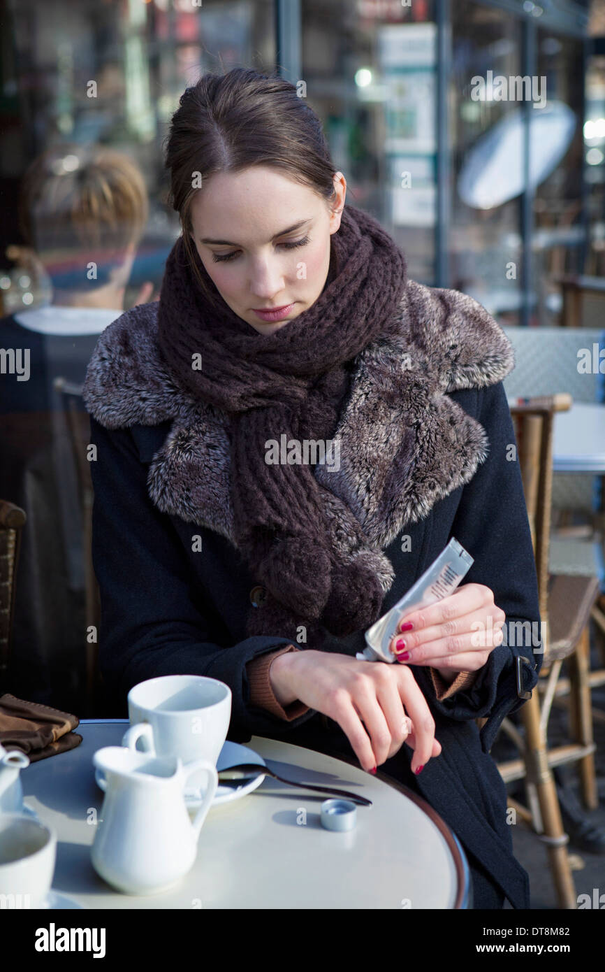 HAND CARE, WOMAN Stock Photo - Alamy