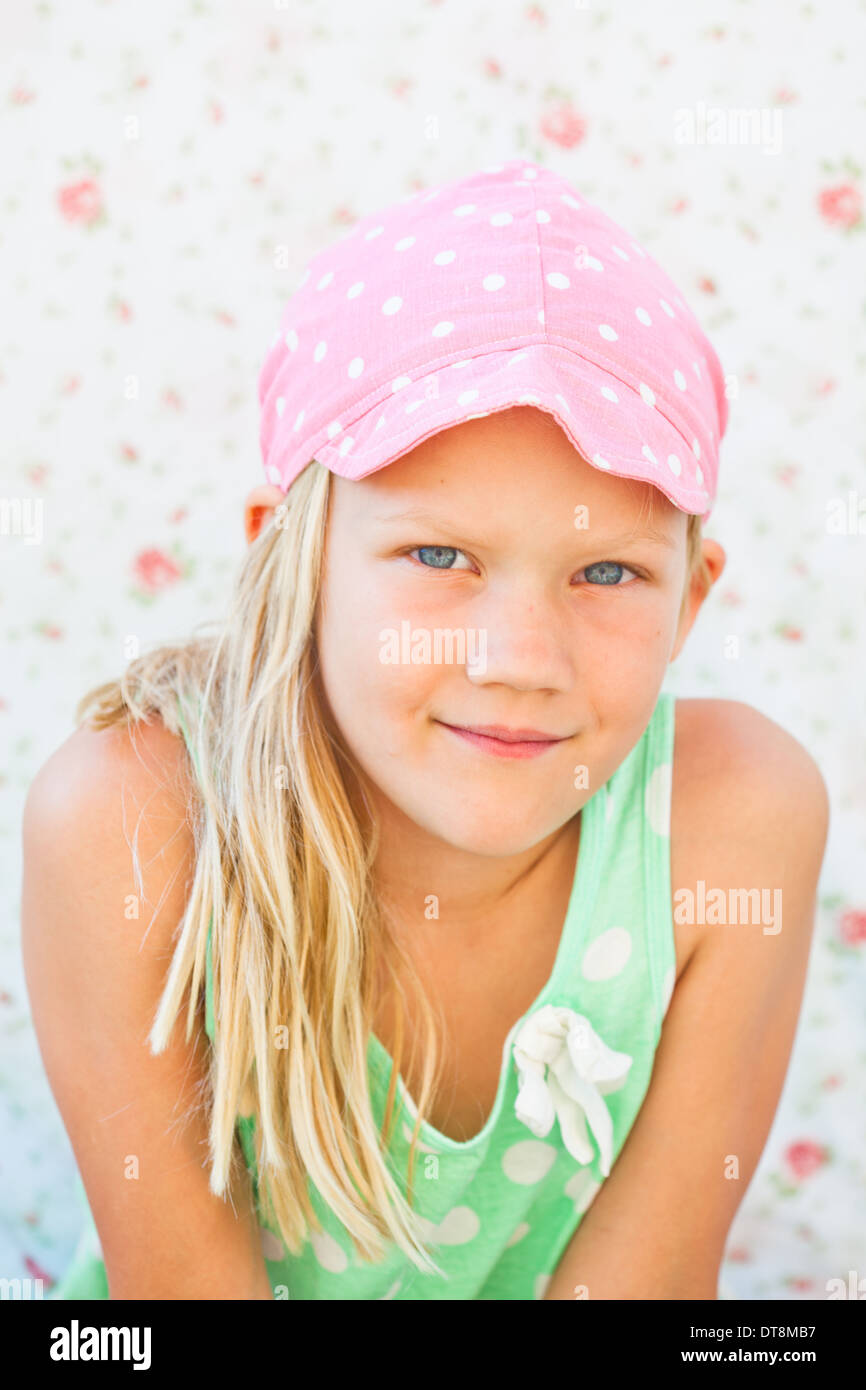 Portrait of cute happy young girl looking ahead Stock Photo - Alamy