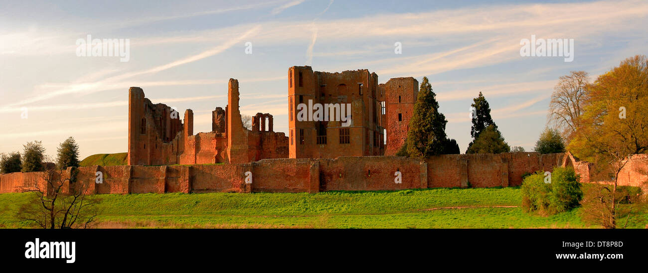 Kenilworth castle keep hi-res stock photography and images - Alamy