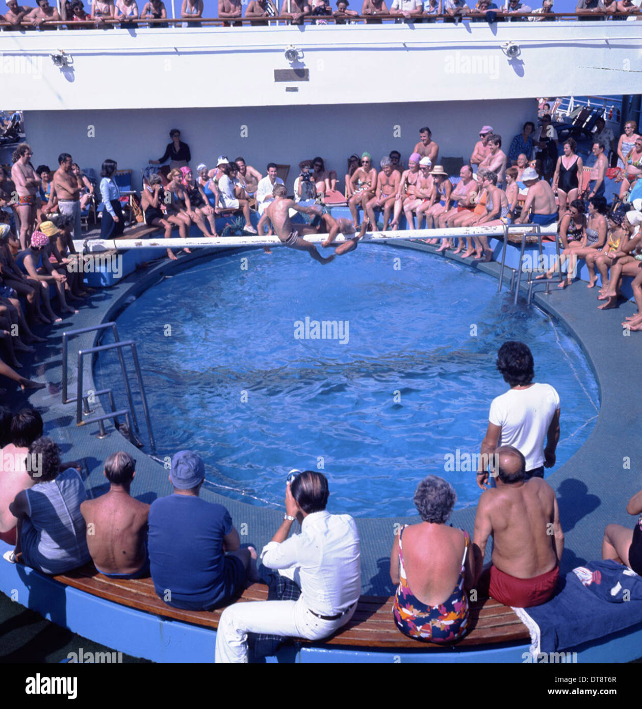 Cruise ship pool game hi-res stock photography and images - Alamy