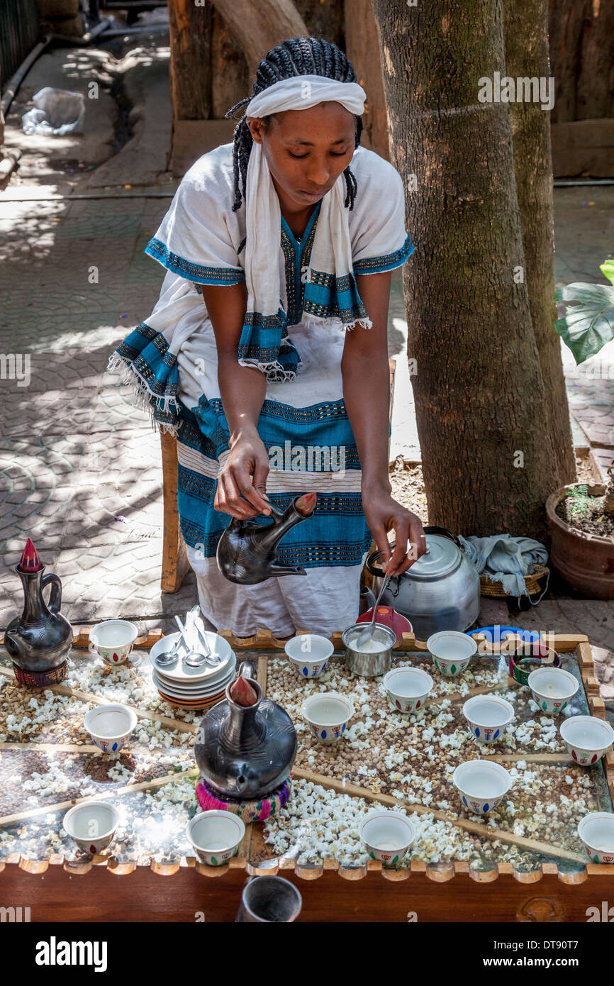 An Ethiopian Coffee Ceremony, Hawassa, Ethiopia Stock Photo - Alamy