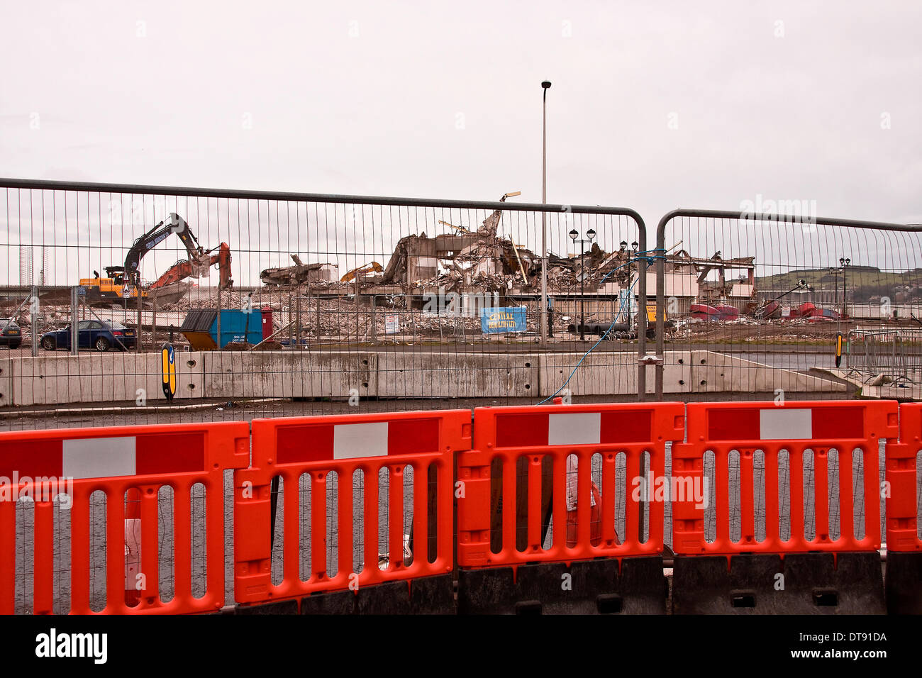 Olympia swimming pool dundee hi-res stock photography and images - Alamy