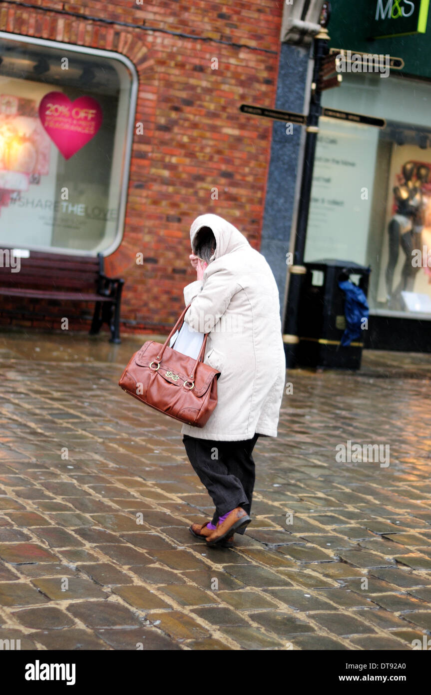 Chesterfield,UK.12th February 2014.Torrential rain and gale forces ...