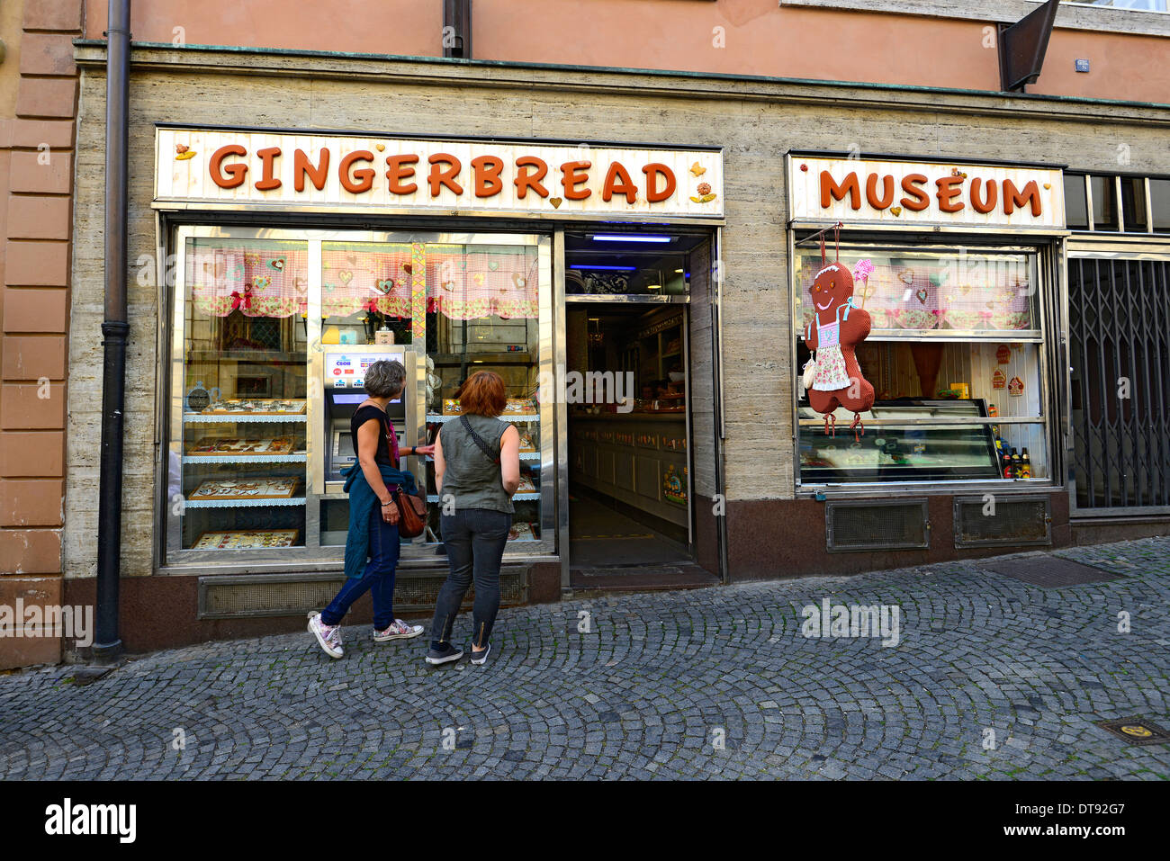 Prague gingerbread hi-res stock photography and images - Alamy