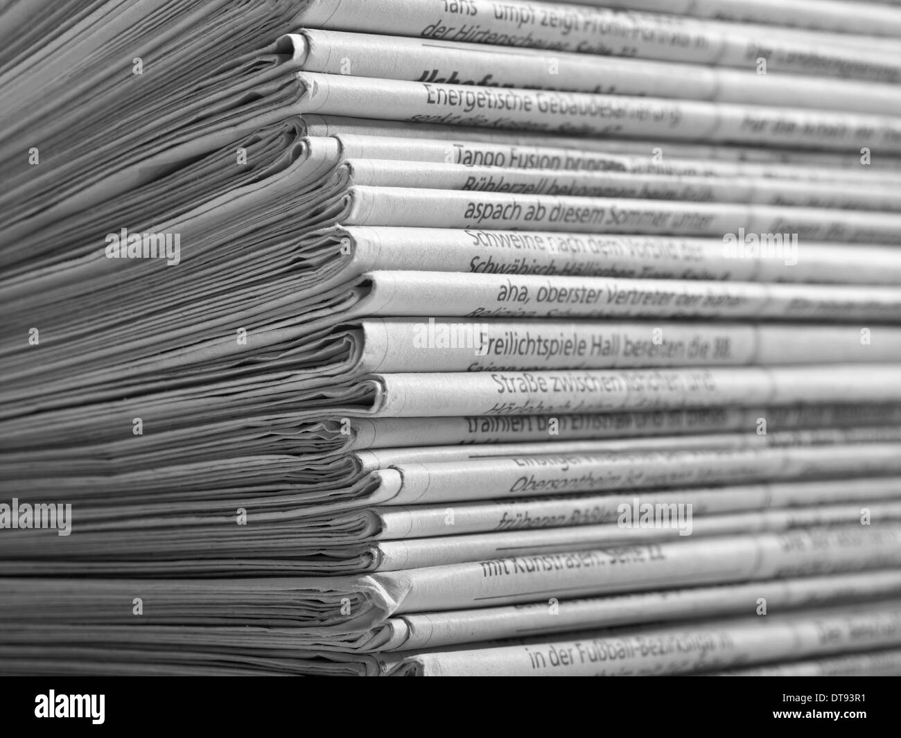 Newsworthy Black and White Stock Photos & Images - Alamy