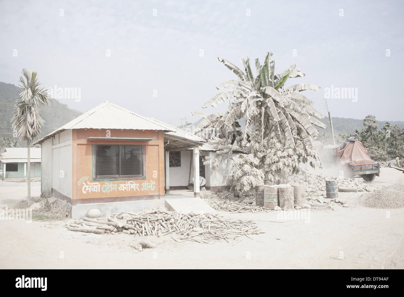 Urban blight pollution hi-res stock photography and images - Alamy