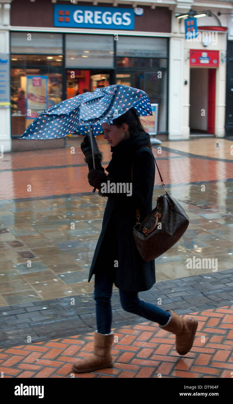 Woman struggles hi-res stock photography and images - Alamy