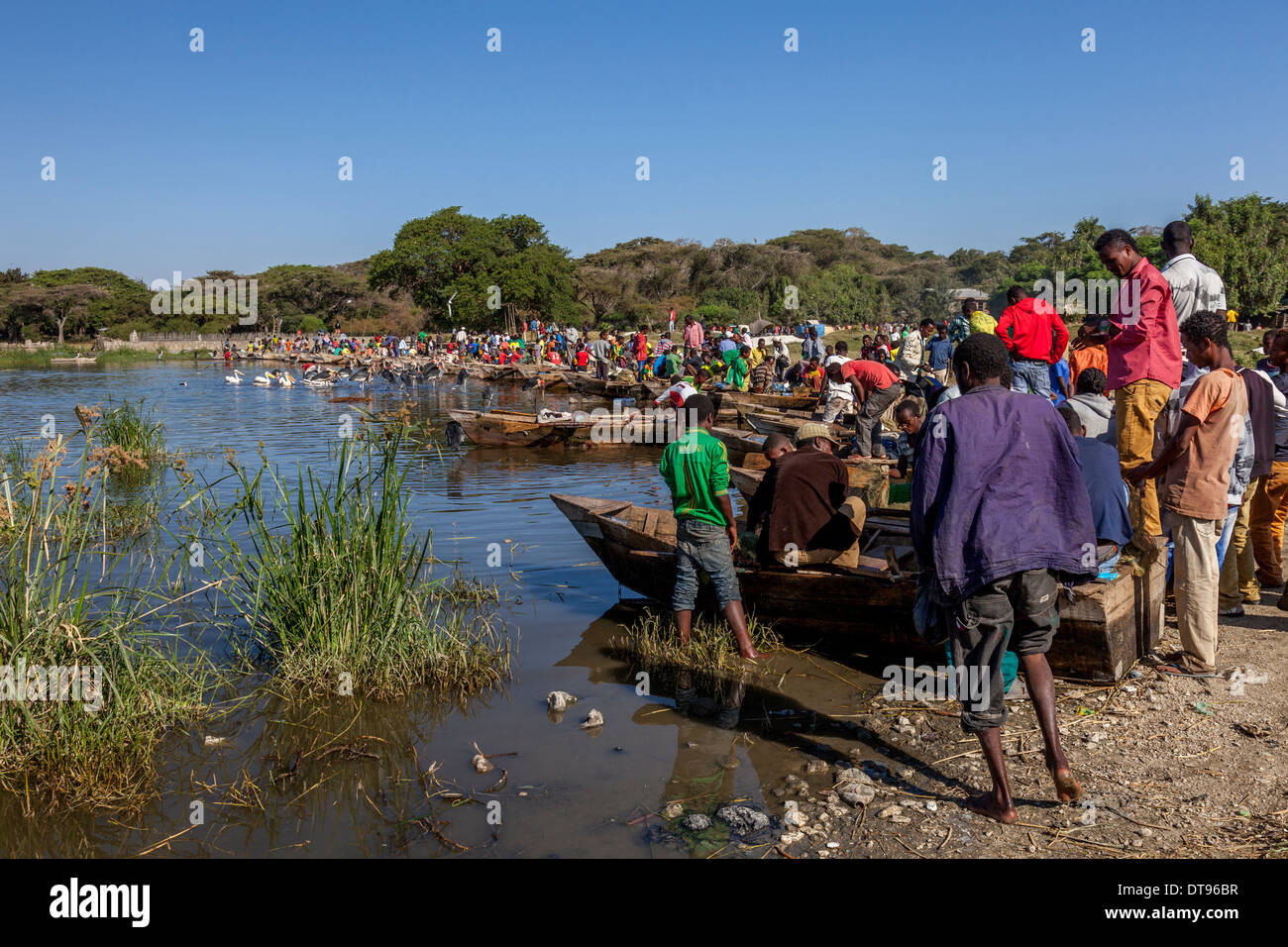Fish market lake hawassa hawassa hi-res stock photography and images ...