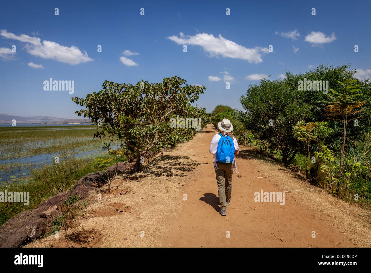 Lakeshore Trail, Lake Hawassa, Hawassa, Ethiopia Stock Photo - Alamy