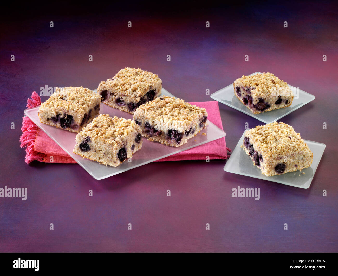 Homemade blueberry crunch cake hi-res stock photography and images - Alamy